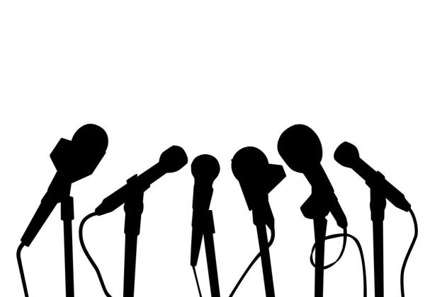 Manufacturing consent: a propaganda model - Edward S. Herman and Noam ...